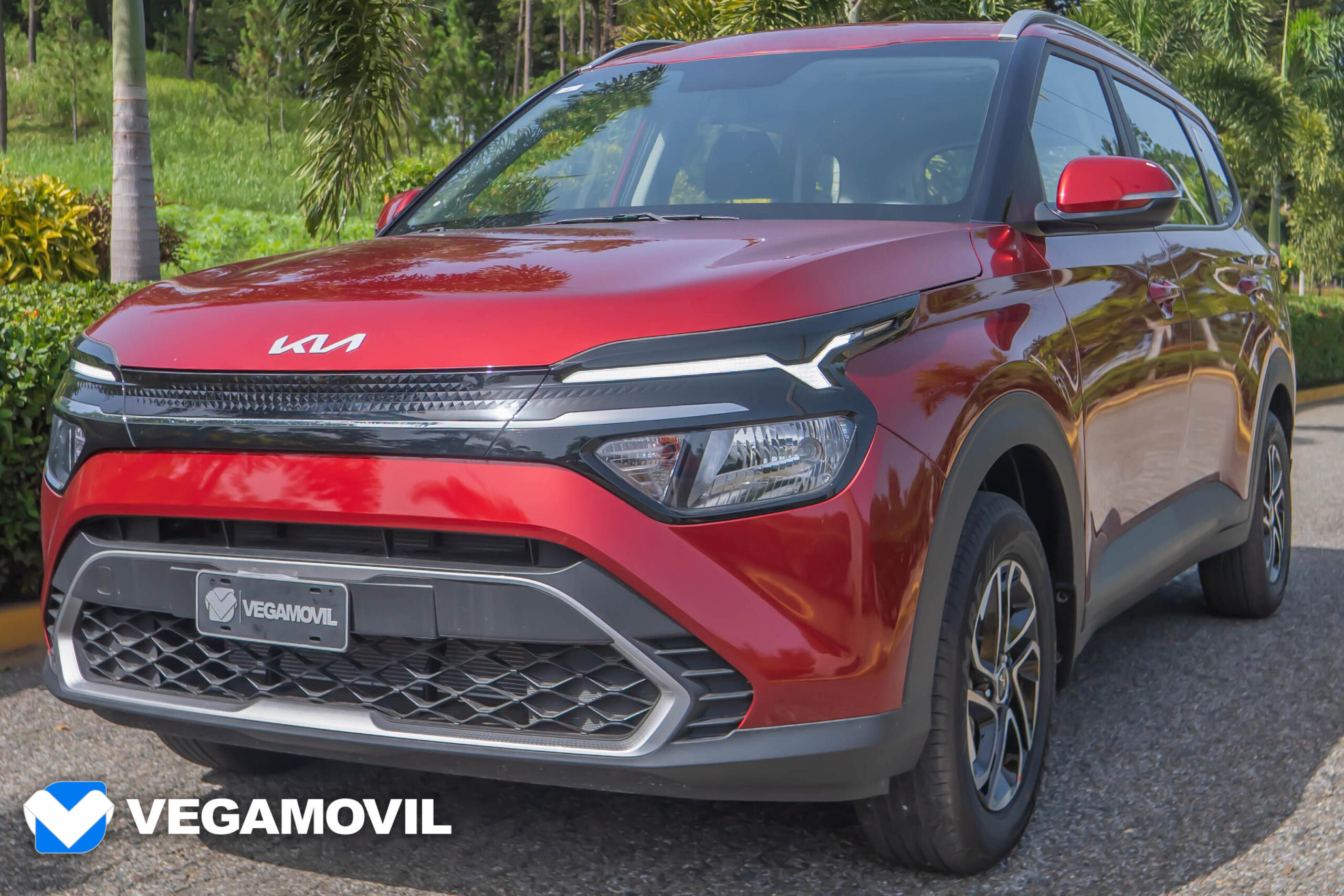 KIA CARENS FULL - Vegamovil