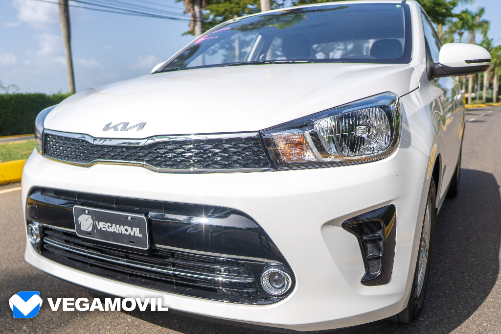 KIA SOLUTO LX - Vegamovil
