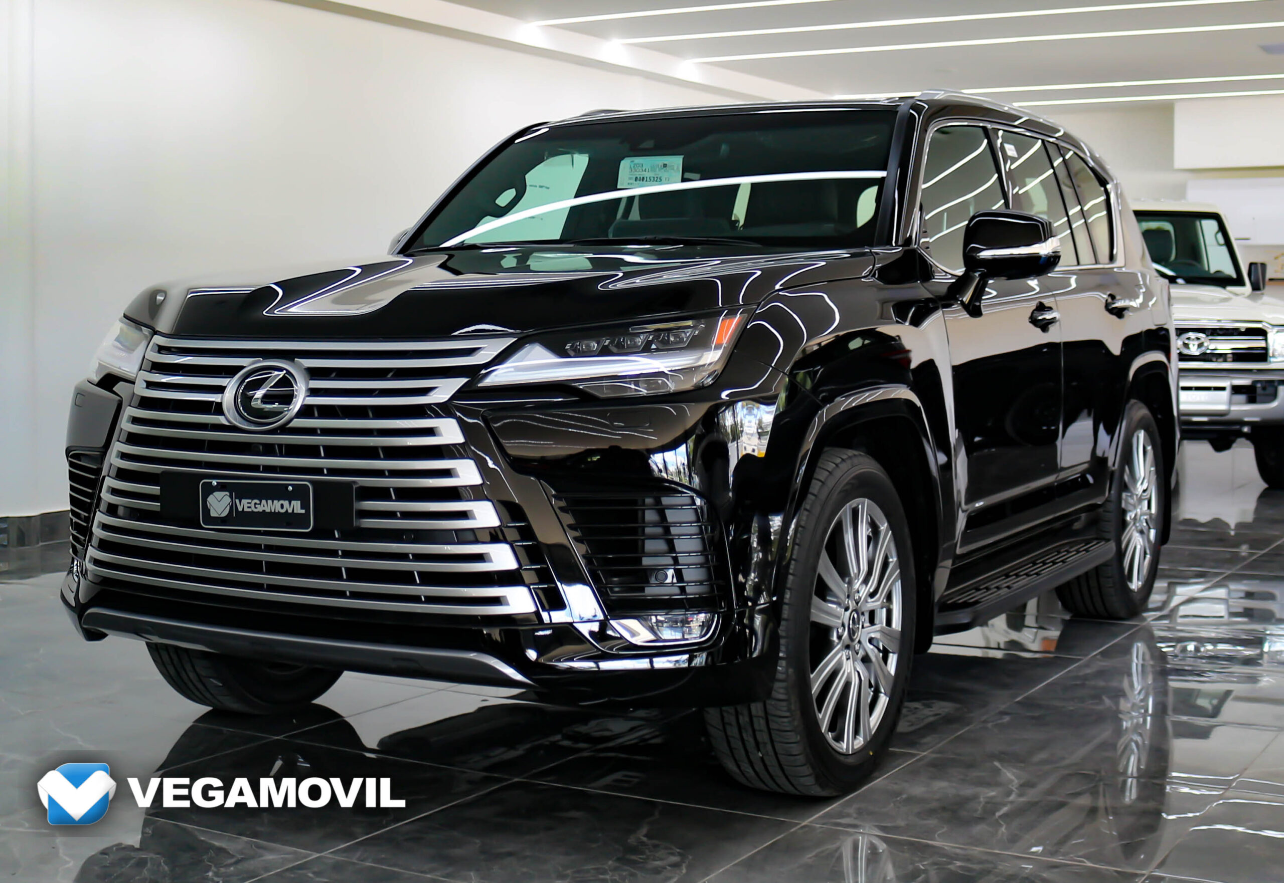 LEXUS LX600 VIP - Vegamovil