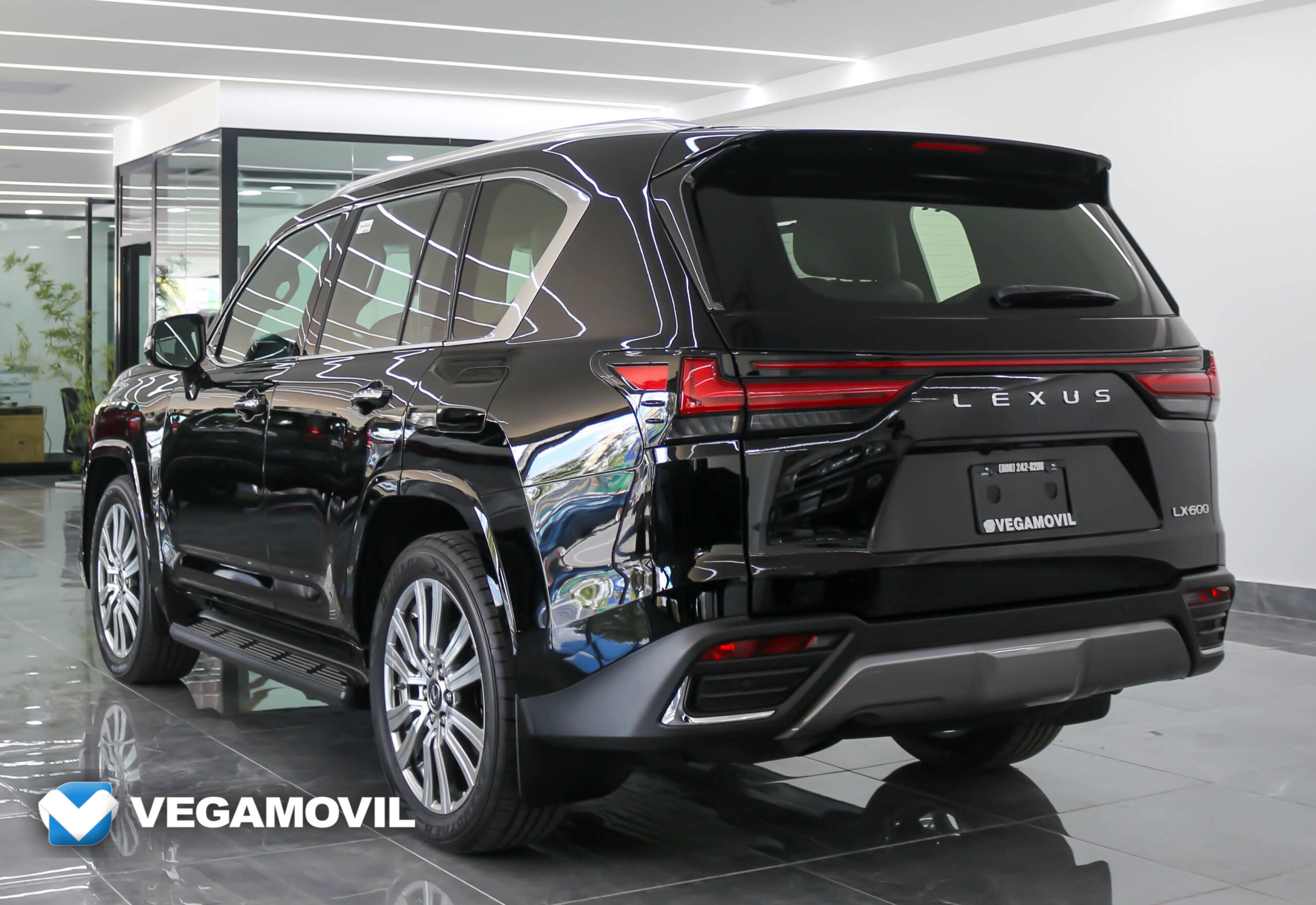 LEXUS LX600 VIP - Vegamovil