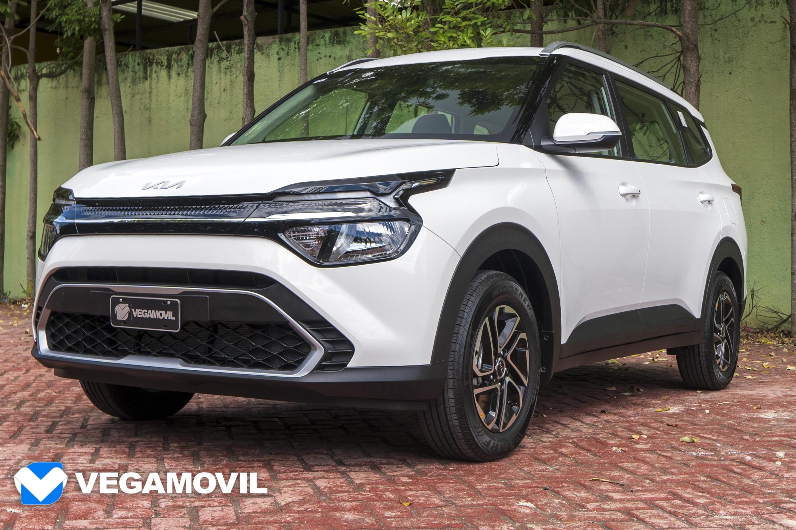 KIA CARENS FULL - Vegamovil