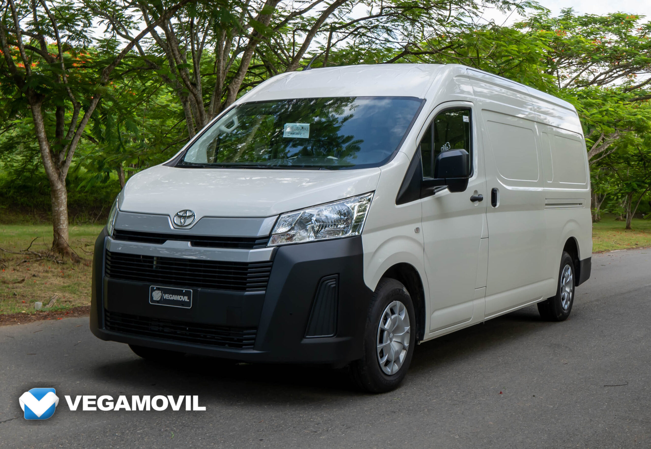 TOYOTA HIACE FURGONETA CAJA NUEVA TECHO ALTO - Vegamovil