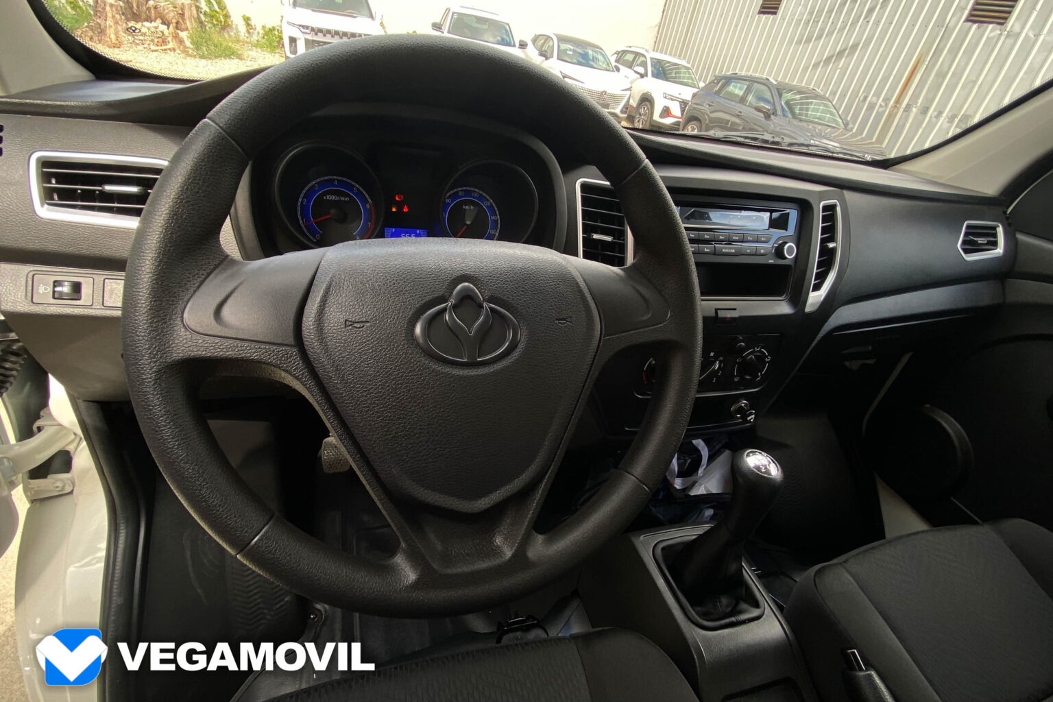 KYC T3 BOX TRUCK - Vegamovil