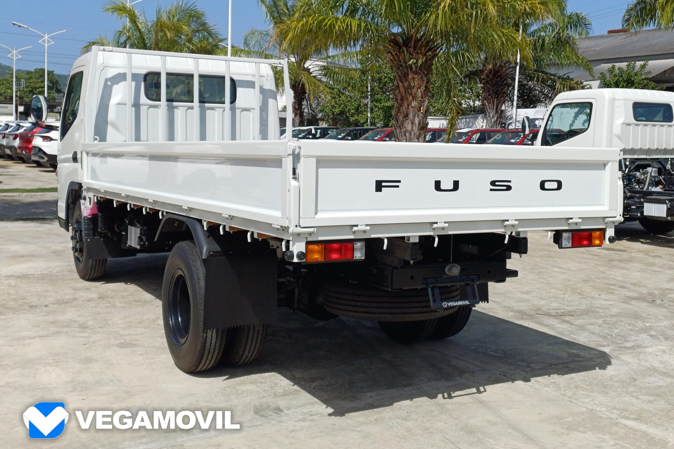 MITSUBISHI FUSO CANTER 12 PIES CAMA - Vegamovil